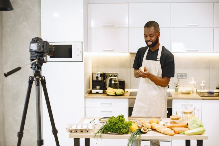 How to Make Cooking Videos in 5 Easy Steps - Food Sec