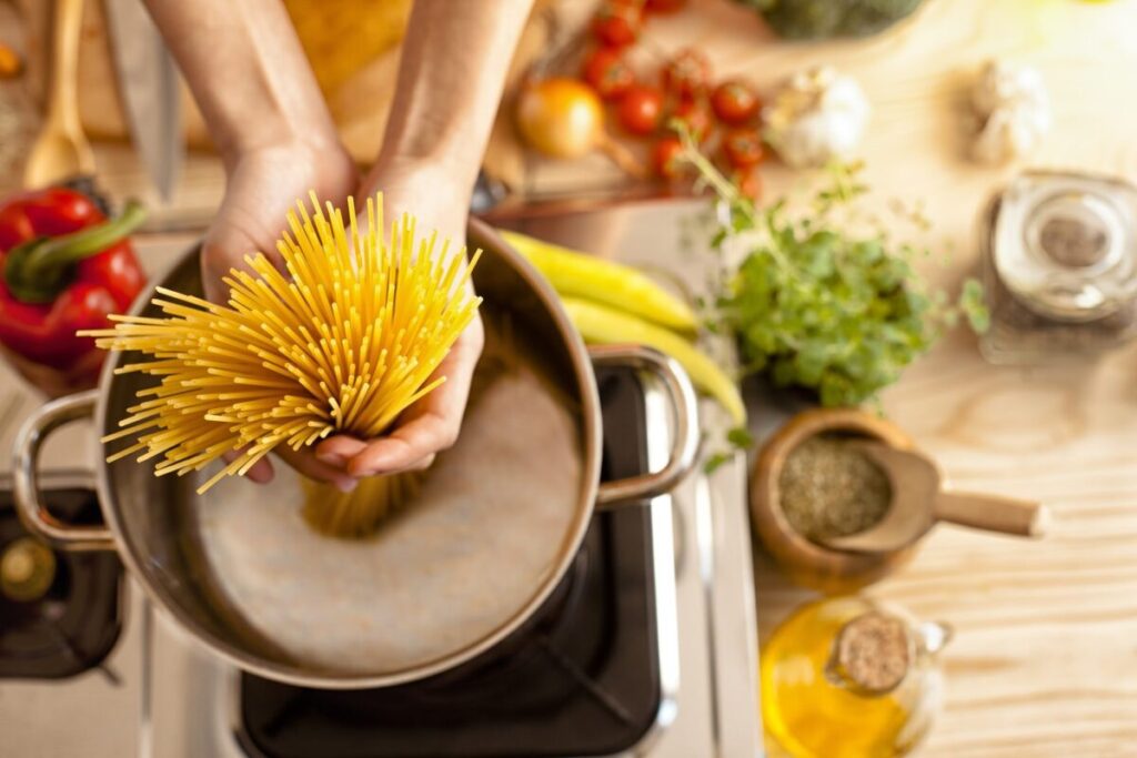 7 Basic Cooking Skills Any Home Cook or Aspiring Chef Needs To Know ...